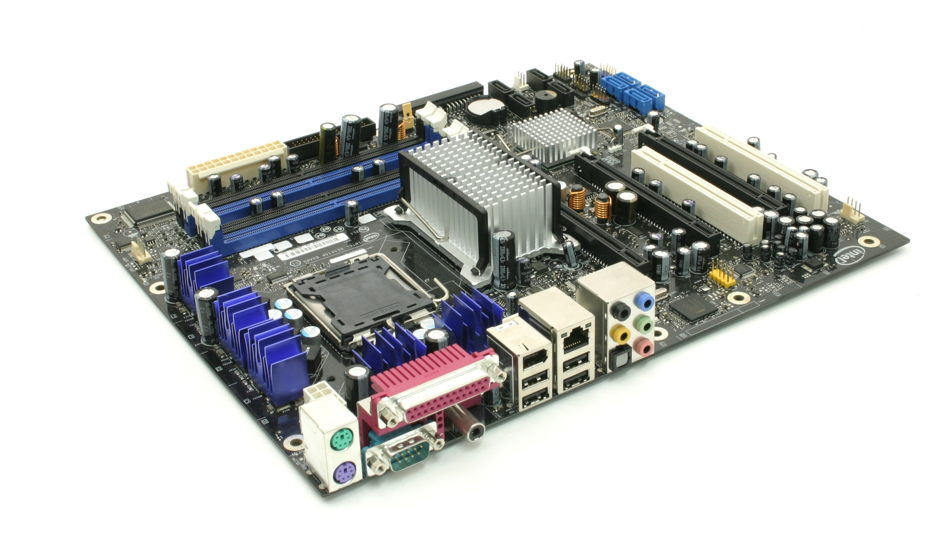 Intel BLKD975XBX2KR ATX Motherboard with Intel 975X Express Chipset Ba
